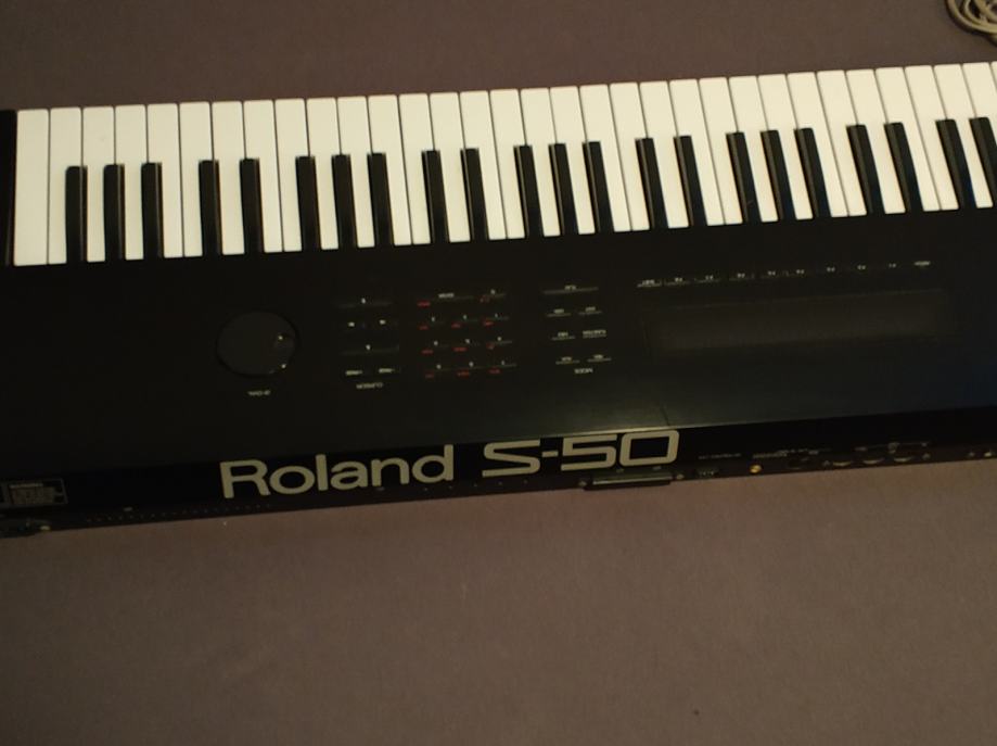 Roland S 50 sampler