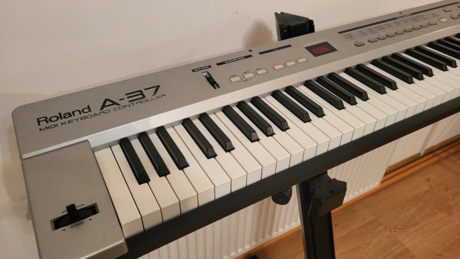 Roland A-37