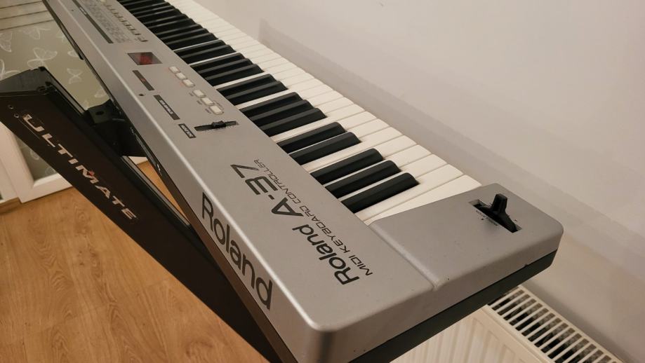 Roland A-37