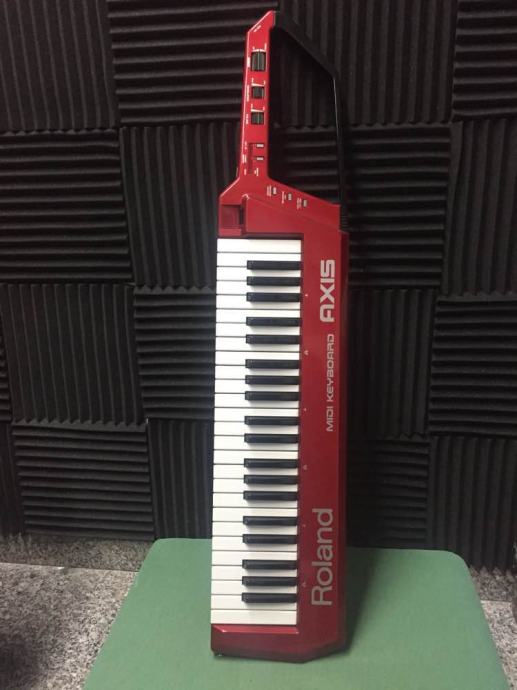 Roland axis - midi keytar