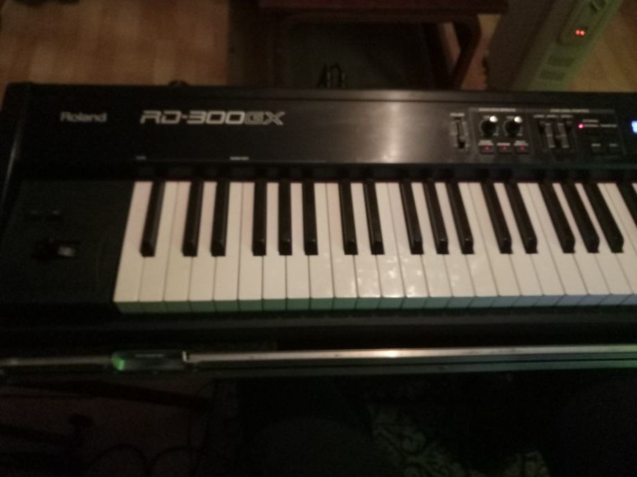 Roland RD 300 gx