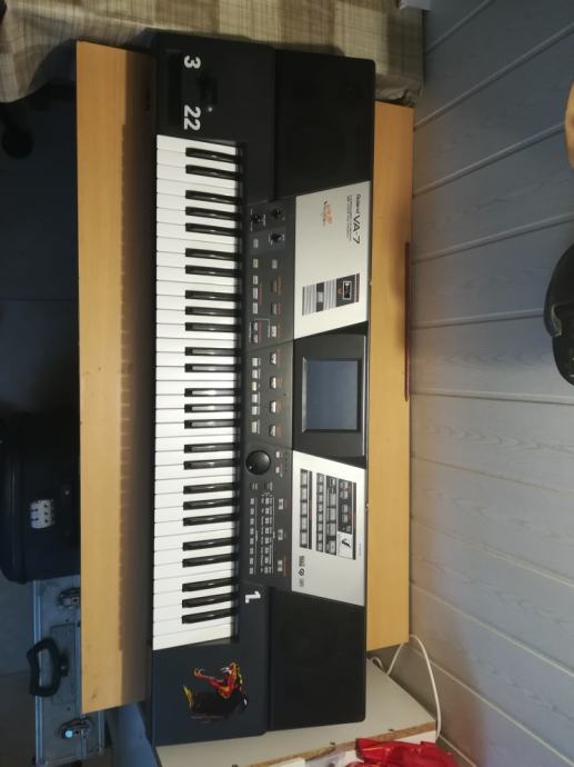 ROLAND VA-7