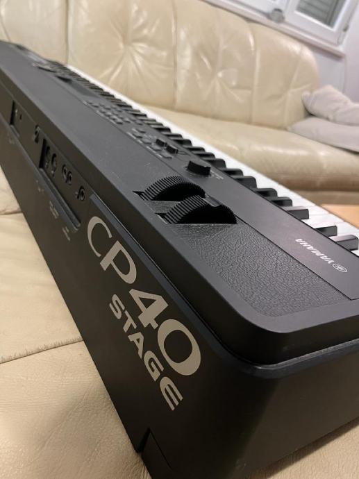 Yamaha CP40 stage piano