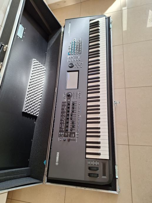 Yamaha Montage 8