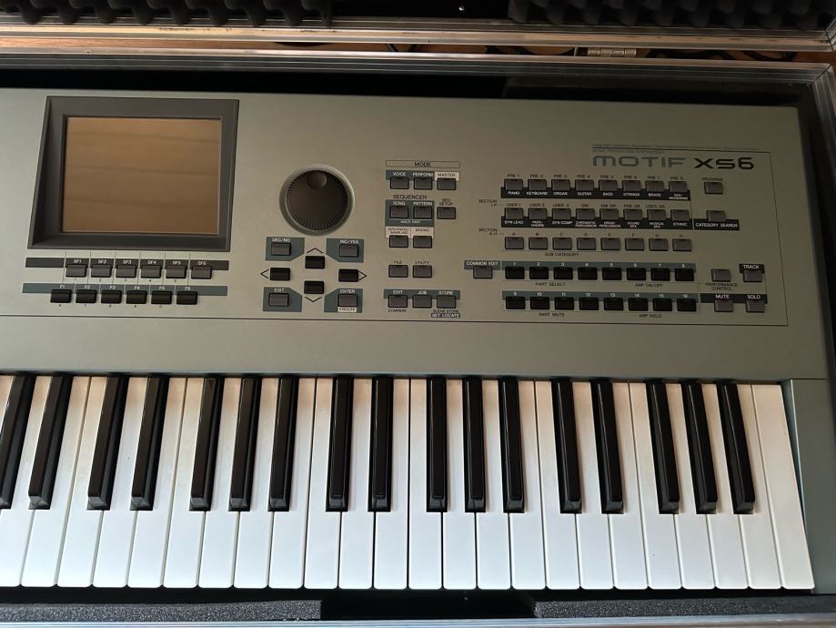 Yamaha Motif Xs6