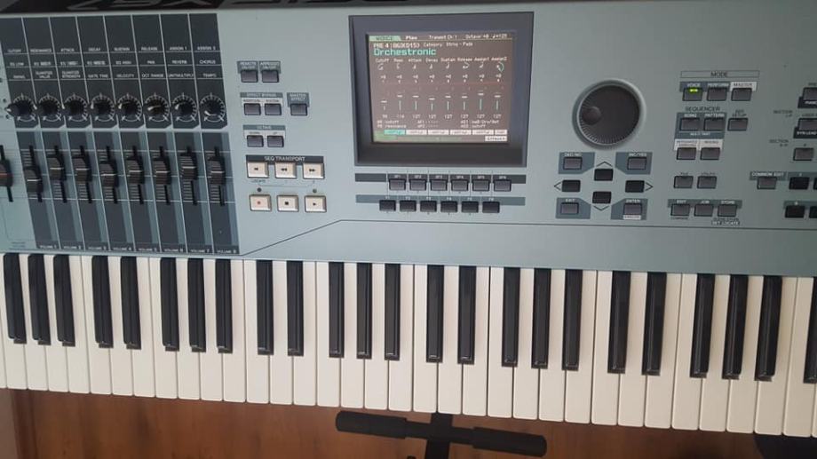 Yamaha Motif XS7
