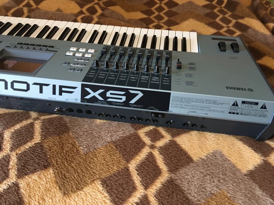 Yamaha Motif XS7