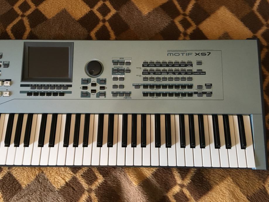 Yamaha Motif XS7