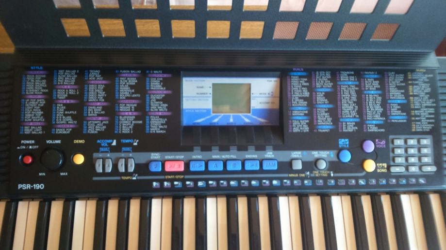 YAMAHA PSR-190