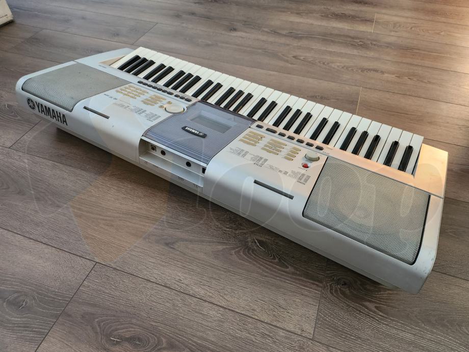 Yamaha PSR-295 školska klavijatura