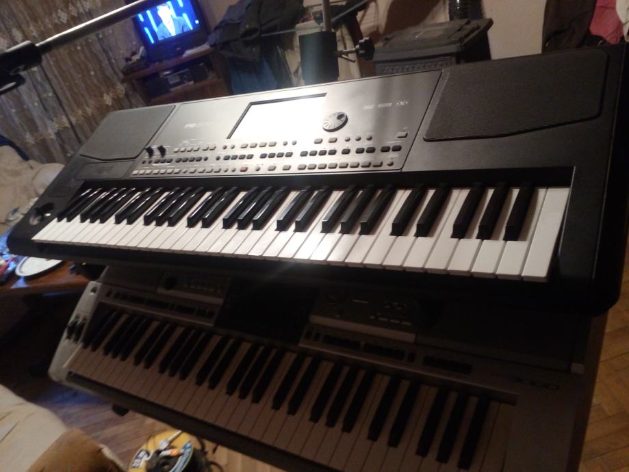 Yamaha PSR 3000
