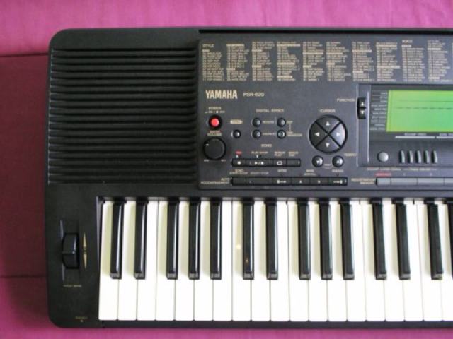 Yamaha psr 620