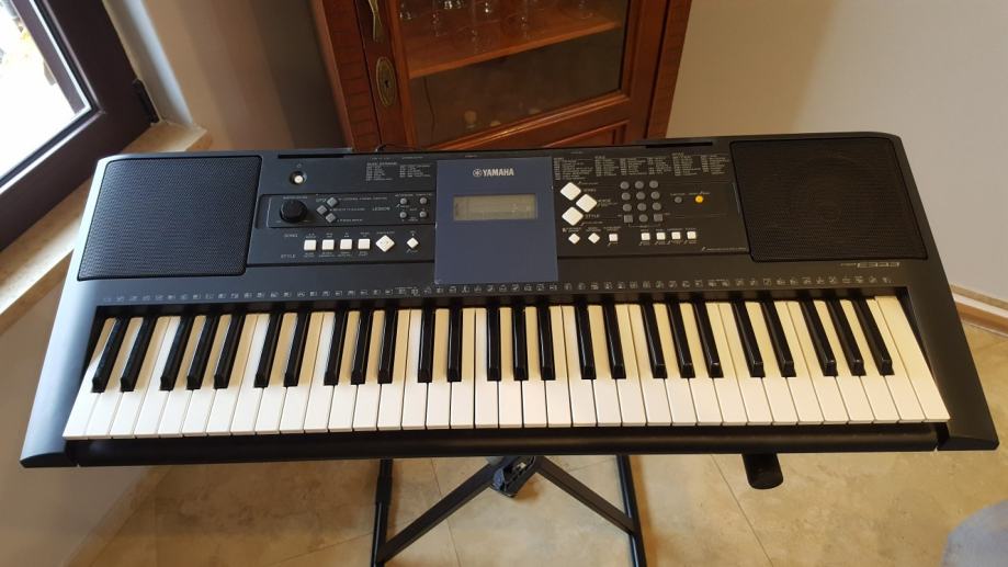 Yamaha PSR-E333 Klavijatura