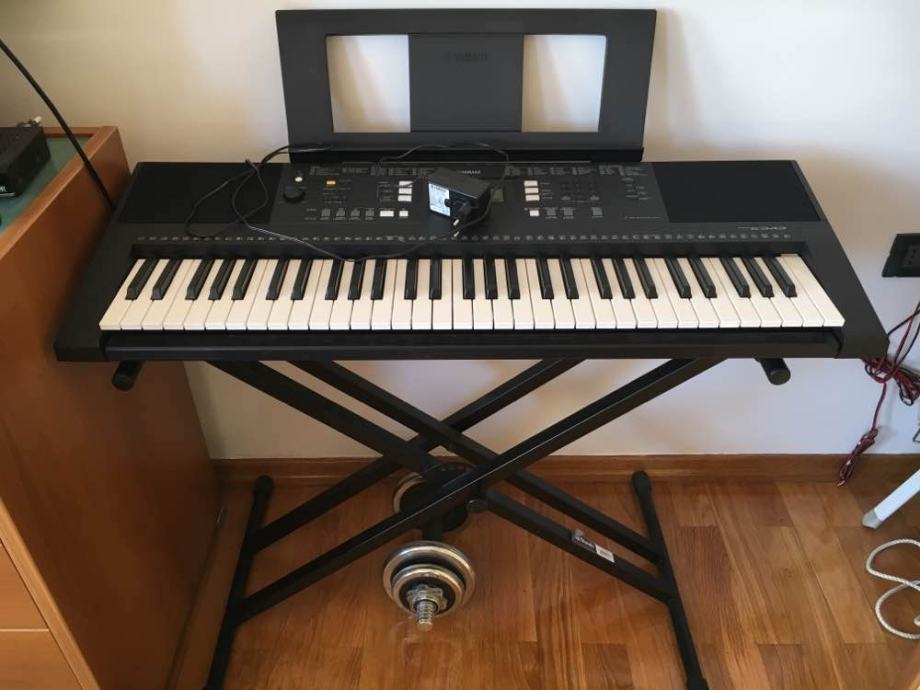 Yamaha PSR e343