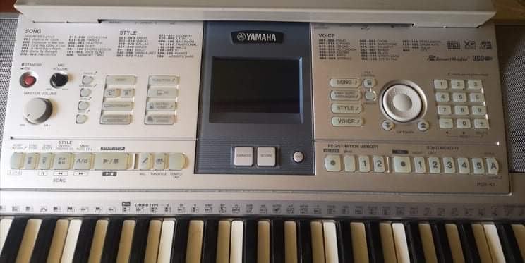 Yamaha PSR-K1