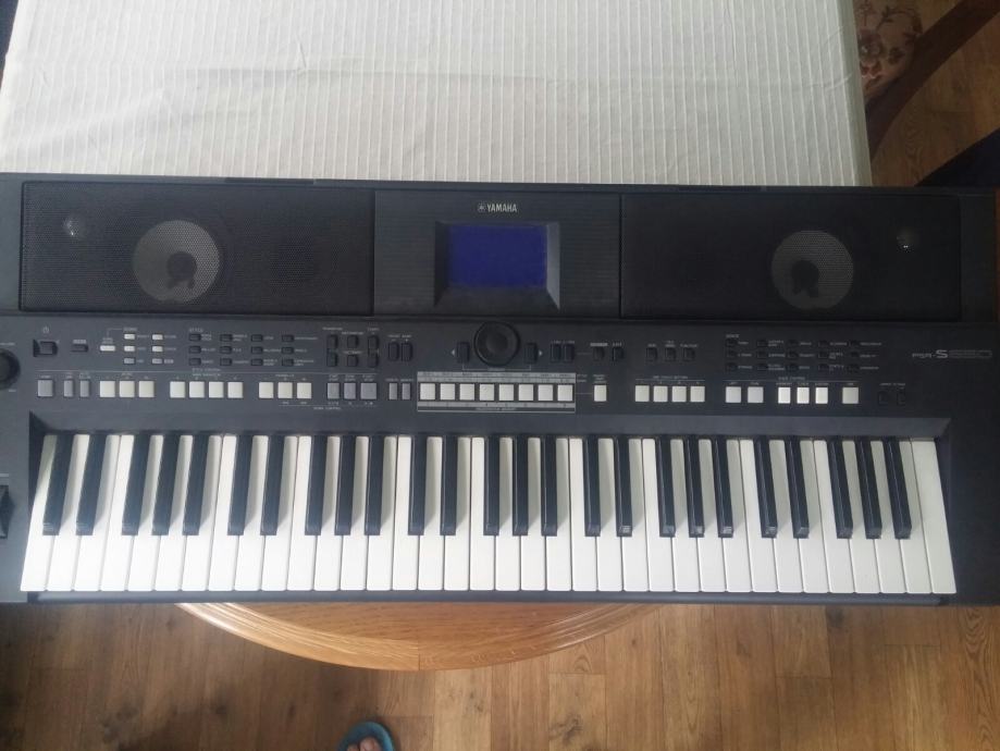 Yamaha psr-S650