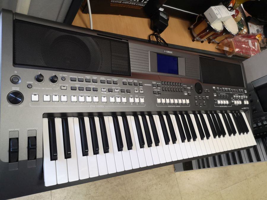 Yamaha PSR-S670