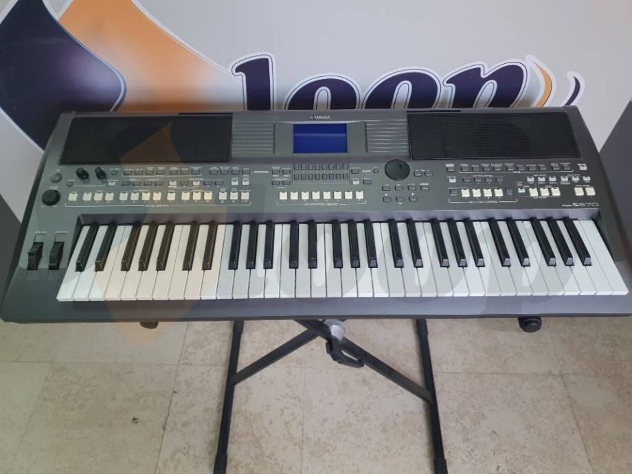 Yamaha PSR-S670