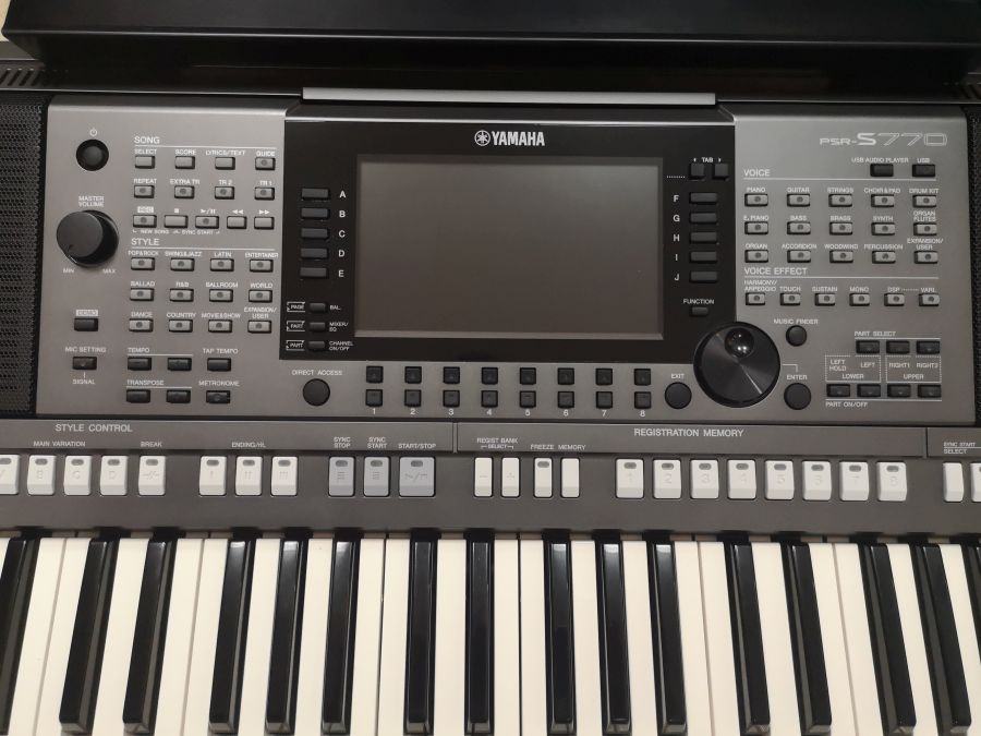 Yamaha PSR-S770