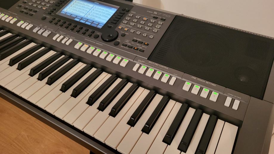 Yamaha PSR-S770