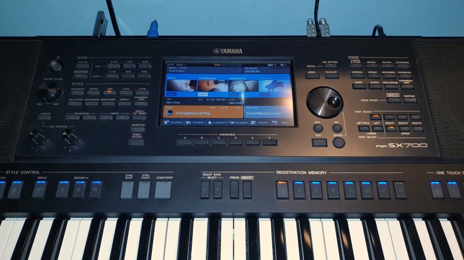 Yamaha PSR-SX700