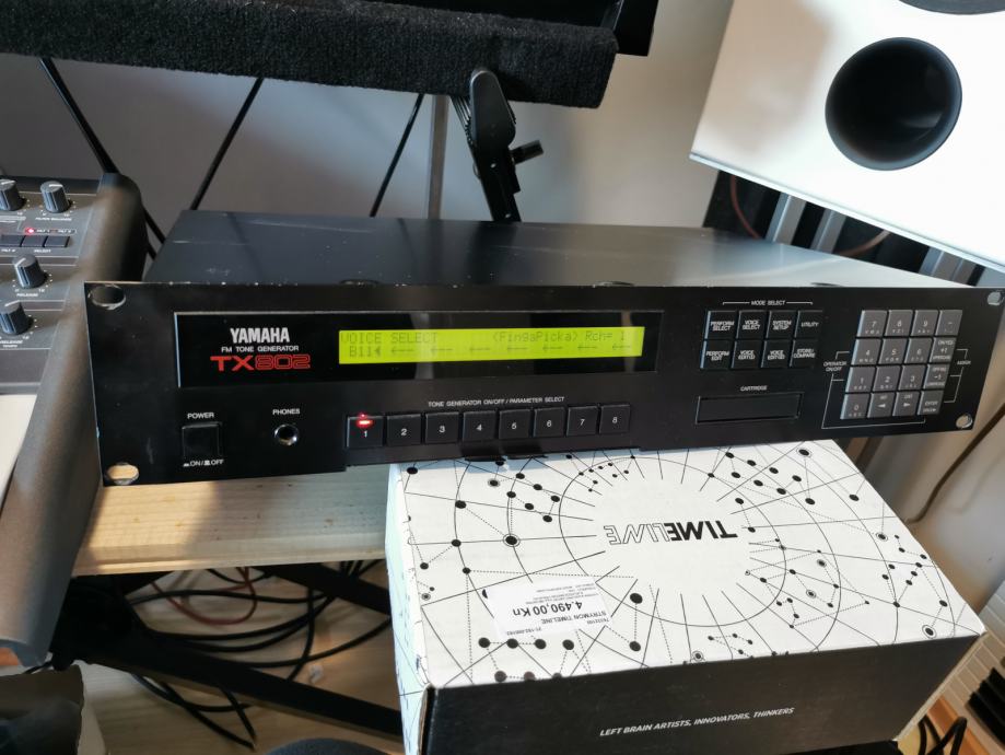 Yamaha TX802
