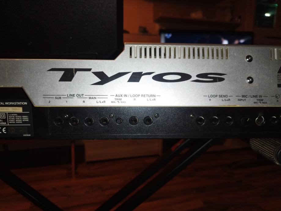 Yamaha Tyros 1