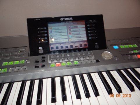 Yamaha Tyros 1