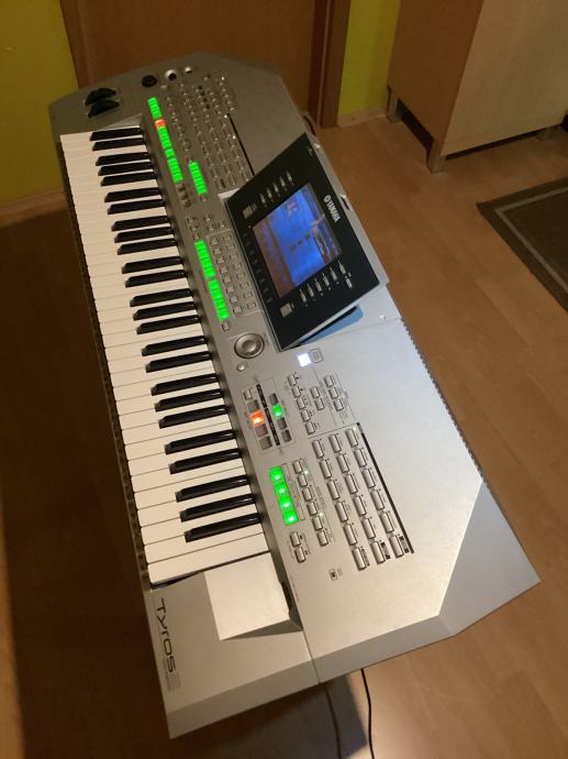 Yamaha Tyros 2