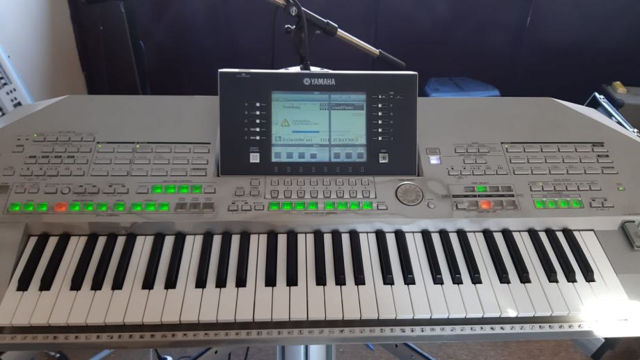 Yamaha Tyros2