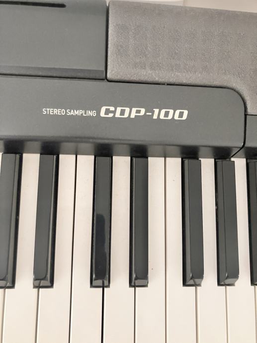 Digitalni klavir - Casio Stereo Sampling CDP-100