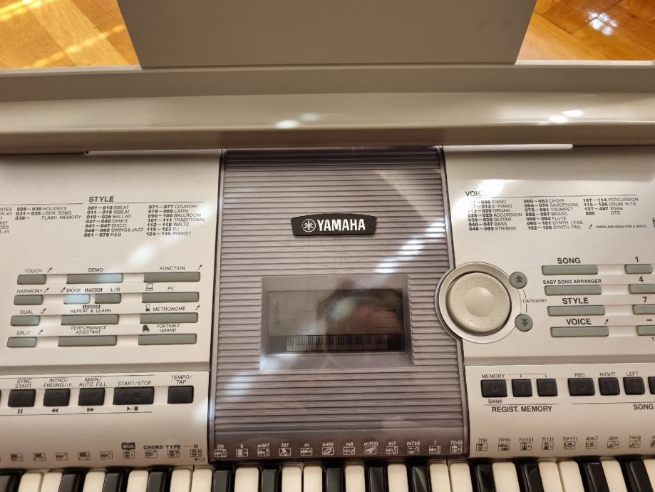 Klavijatura Yamaha PSR-295