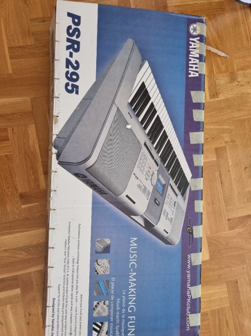 Klavijatura Yamaha PSR-295