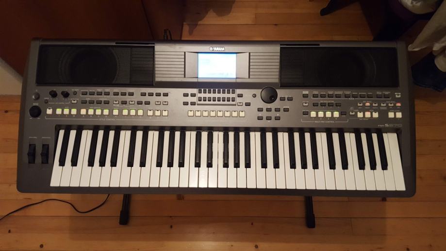 Yamaha PSR-S670