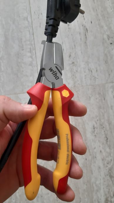 WIHA 1000V TriCut Kliješta specijalna UNIKATNA za izolacije, kablove!!