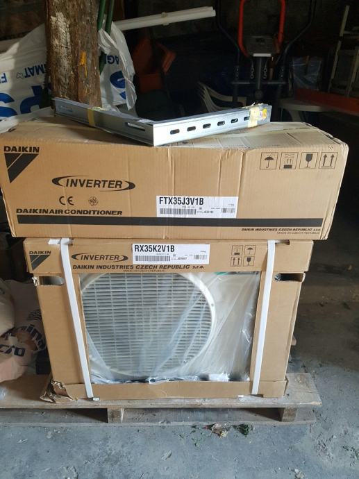 Daikin klima FTX35J3/RX35K, NOVO, ZAPAKIRANO, poklon nosač!!