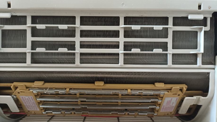 LG art cool klima uredjaj