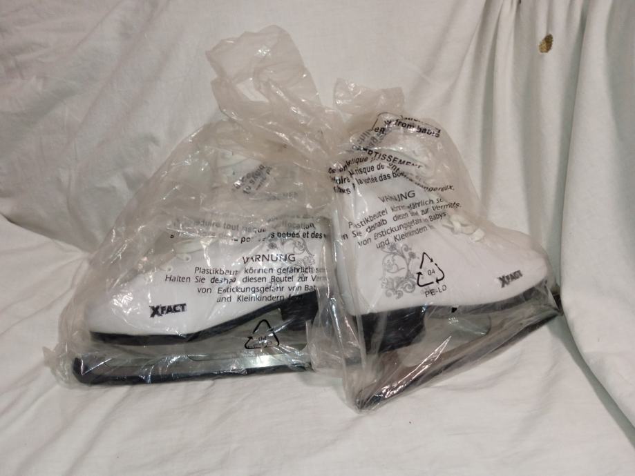 Klizaljke za umjetničko klizanje