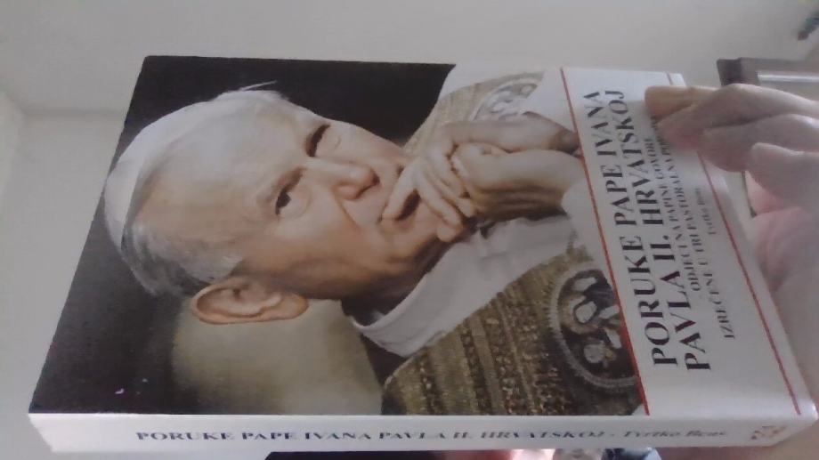 TVRTKO BEUS - PORUKE PAPE IVANA PAVLA II. HRVATSKOJ