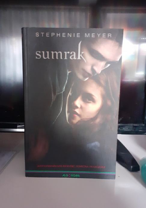 Sumrak, Stephenie Meyer