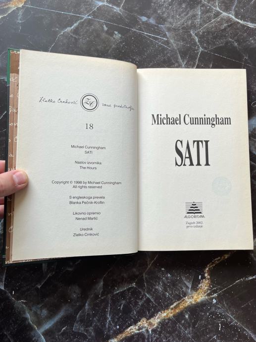 Michael Cunningham Sati, algoritam, tvrdi uvez