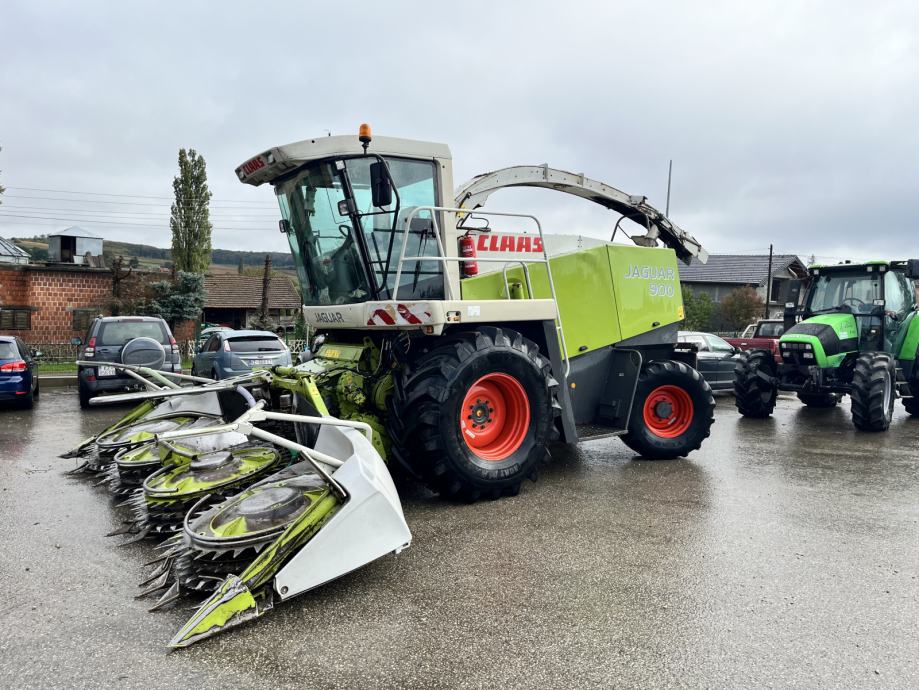 Claas Jaguar 900