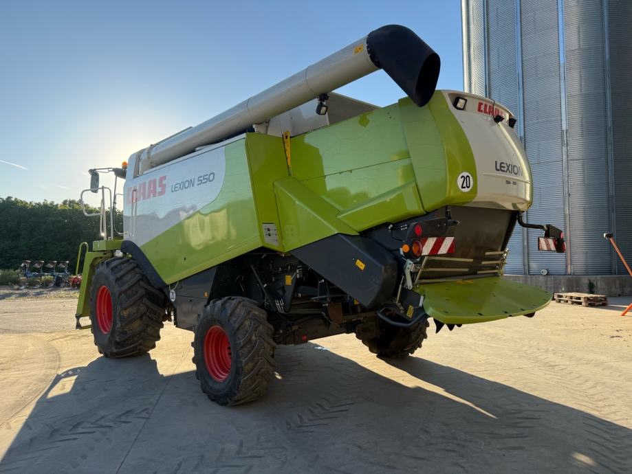 CLAAS LEXION 550