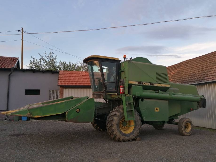 John Deere kombajn 1065