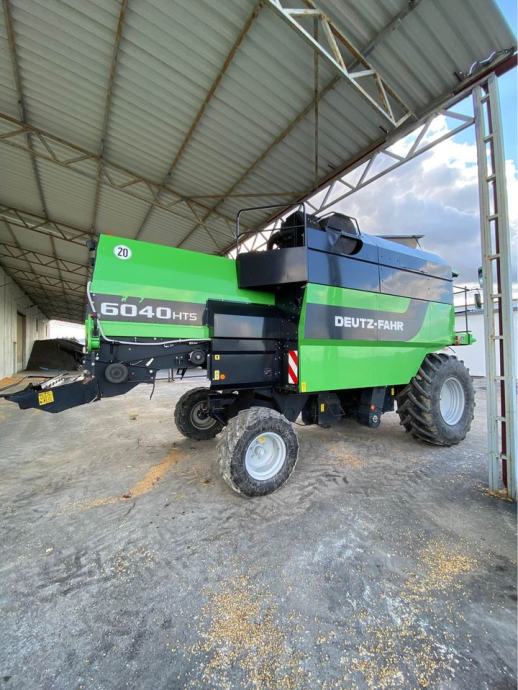 Kombajn Deutz Fahr 6040 HTS + 4.8 žitni heder