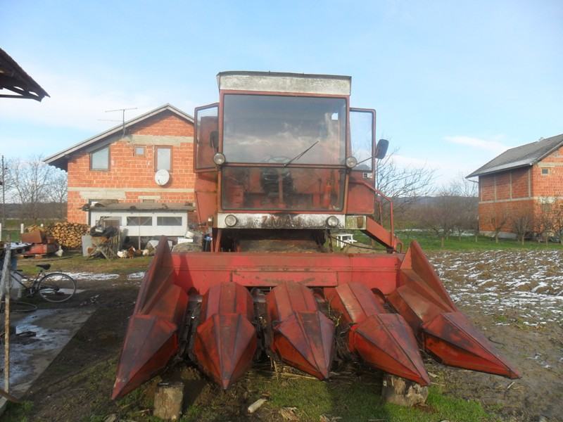 KOMBAJN ZMAJ 142