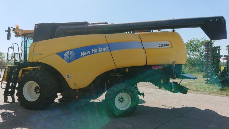 New Holland CX 880