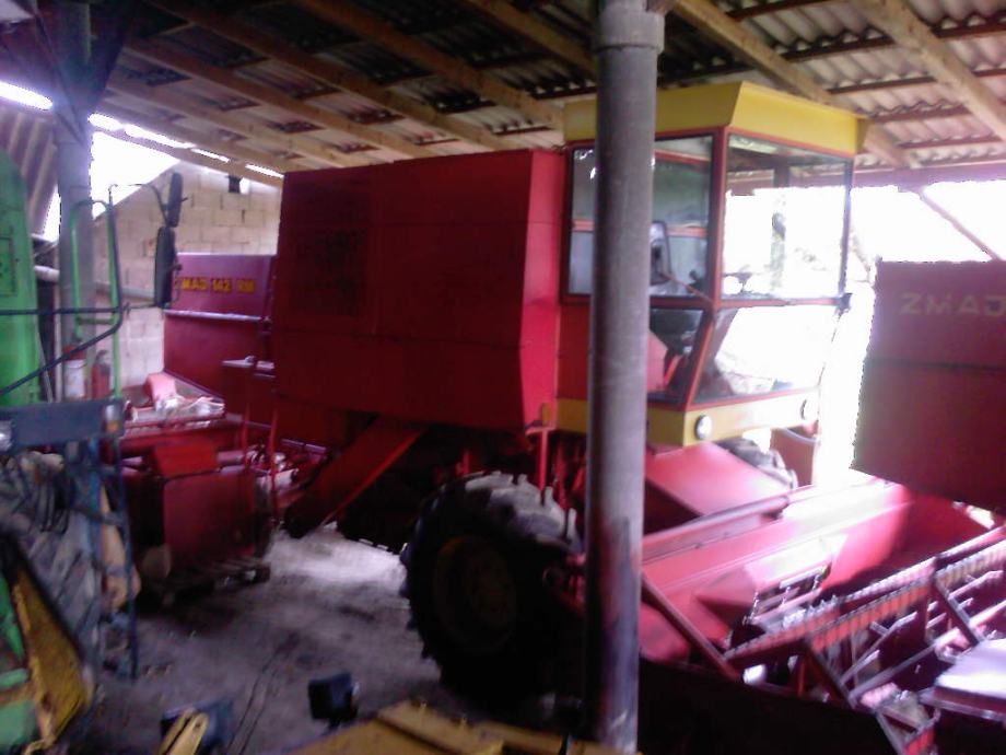 ZMAJ 142 sa dva hedera