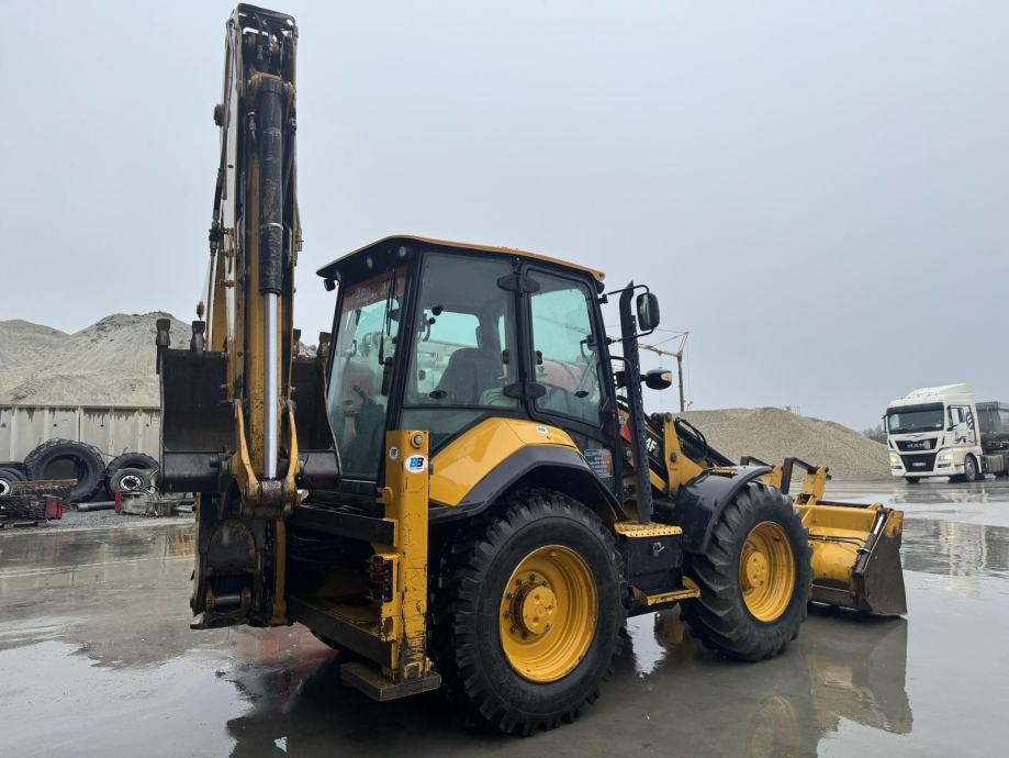 CAT 444 F2 KOMBINIRKA