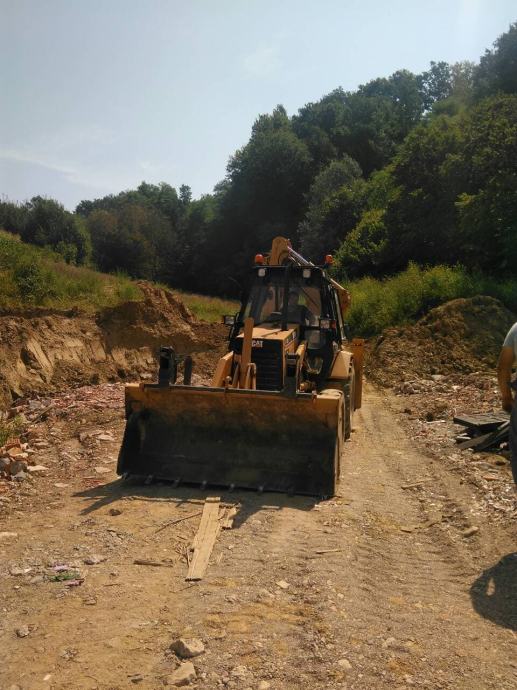 CAT438B